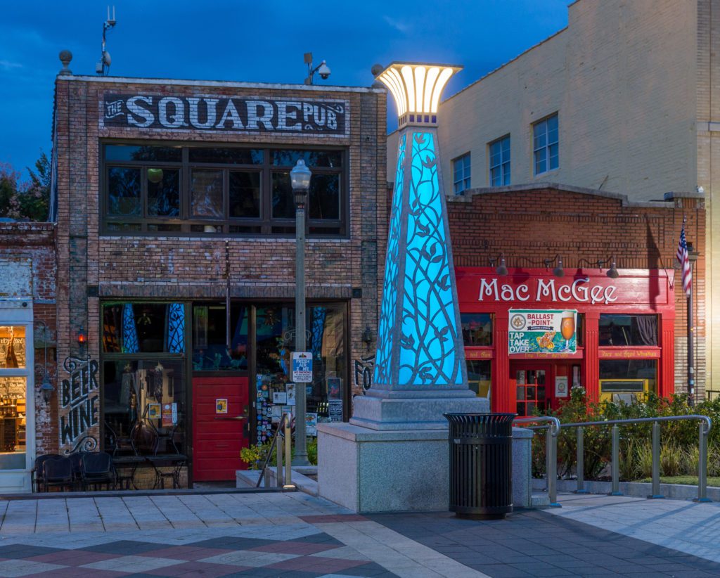 Decatur Square - Henry Incorporated