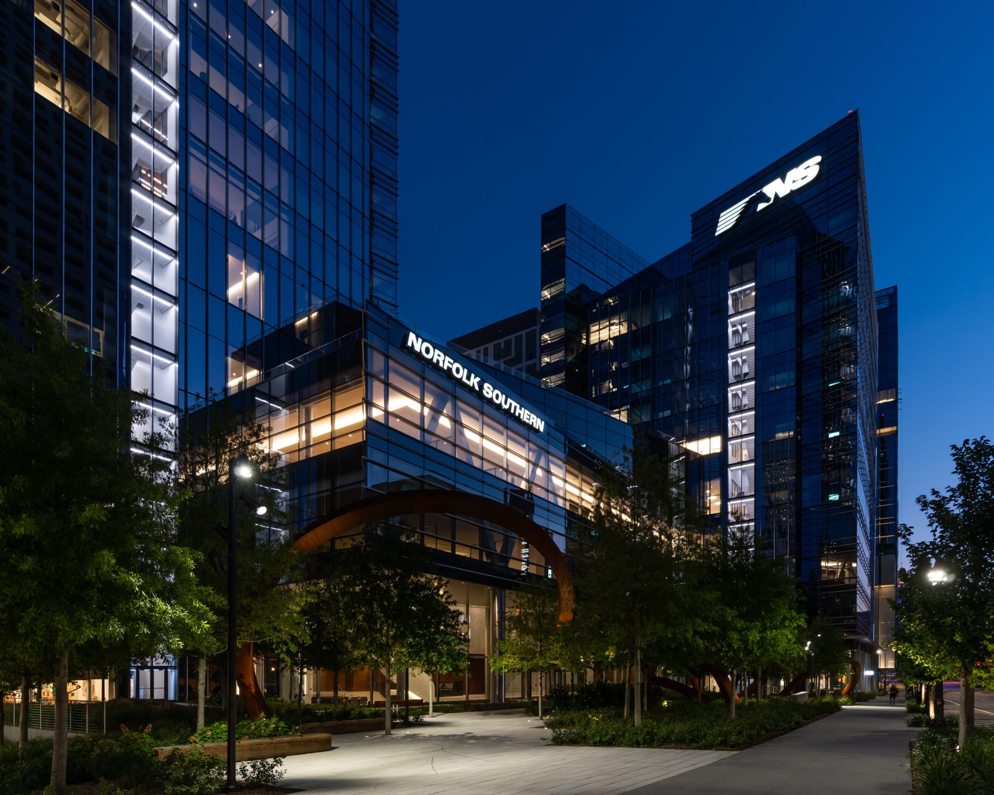 Building Identification at Norfolk Southern - Henry Incorporated